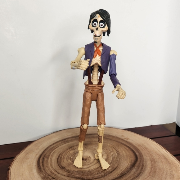 Mattel | Toys | Disney Pixar Coco Hector 1 Action Figure Toy Jointed ...